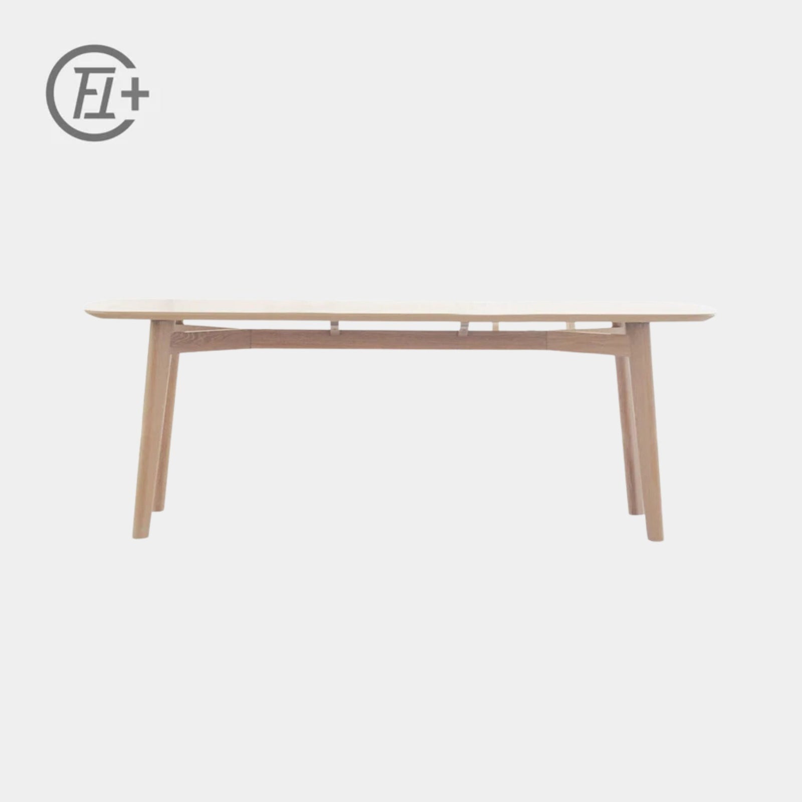 Nor Dining Table